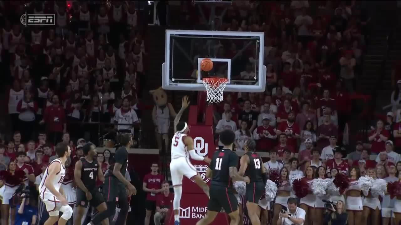 Sam Godwin makes beautiful pass for a basket - ESPN Video