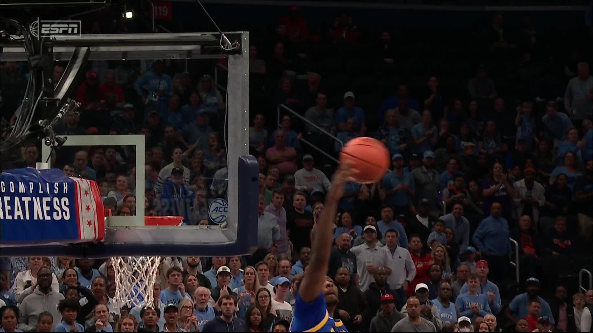 Zack Austin swats Elliot Cadeau's shot - ESPN Video