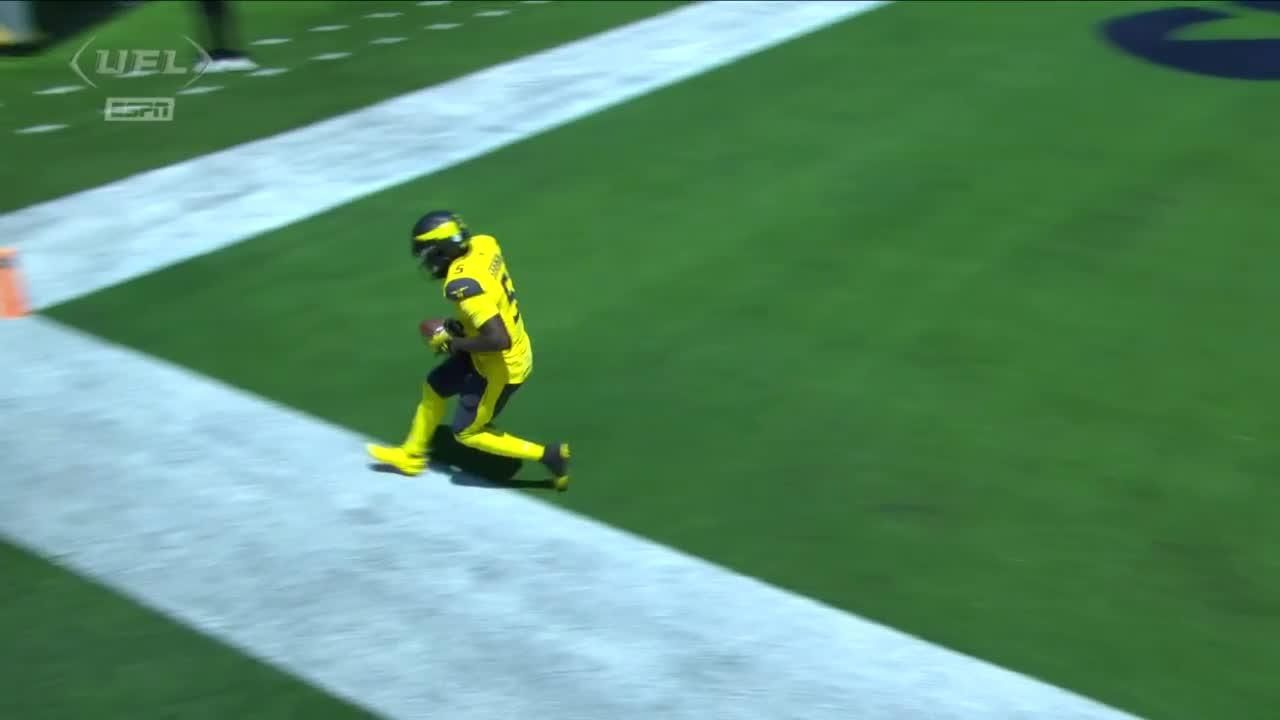 Chase Garbers with 10-yard touchdown pass to Sage Surratt vs. Memphis ...