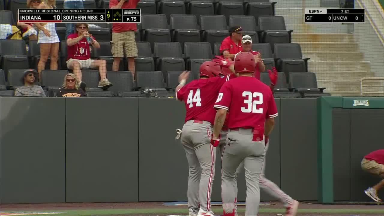 Morgan Colopy goes deep for a dinger vs. Golden Eagles - ESPN Video