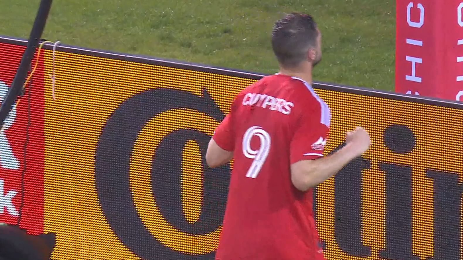 Hugo Cuypers scores to bring the Chicago Fire level - ESPN Video