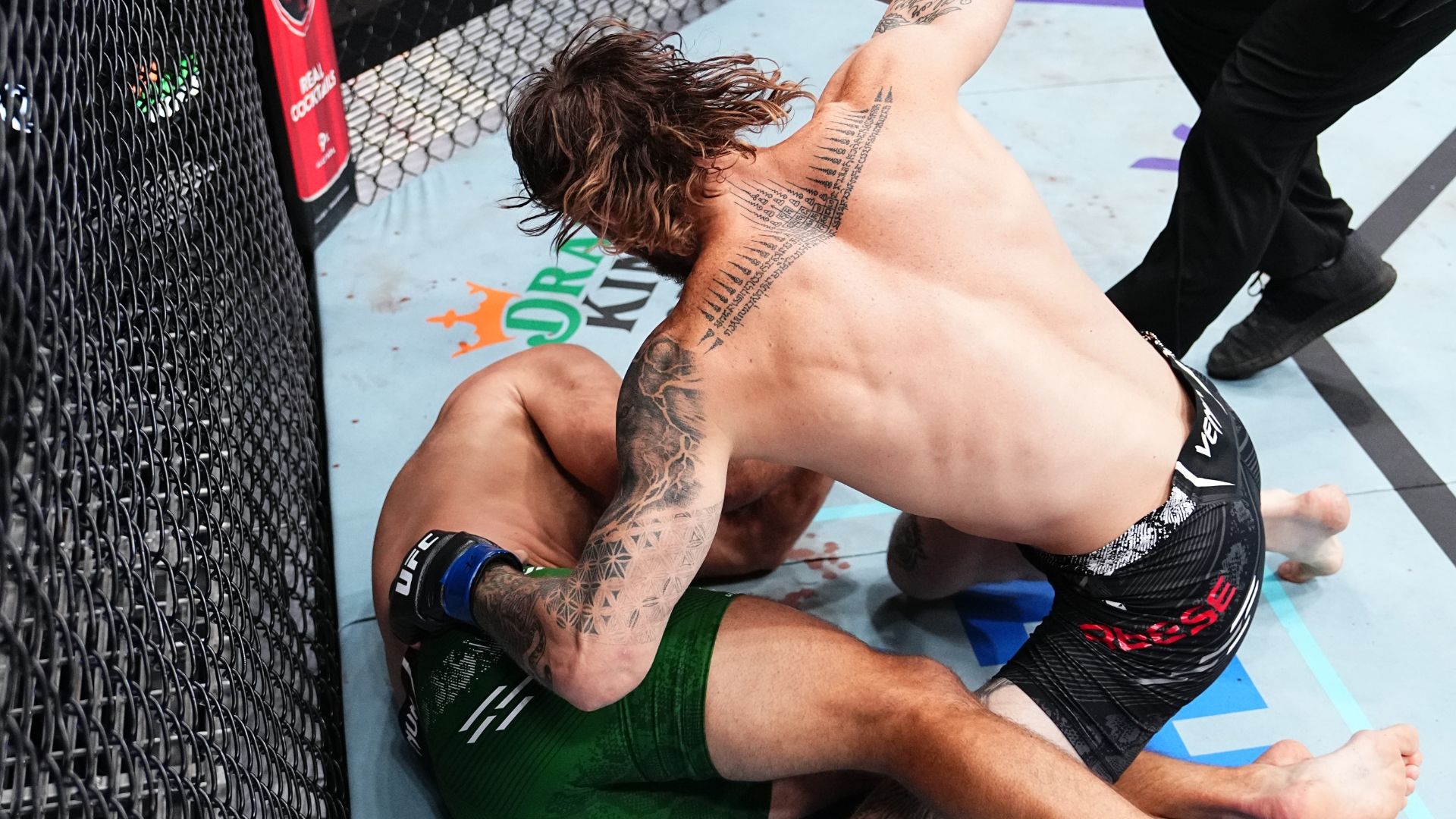 Zachary Reese needs just 20 seconds to finish Julian Marquez - ESPN Video