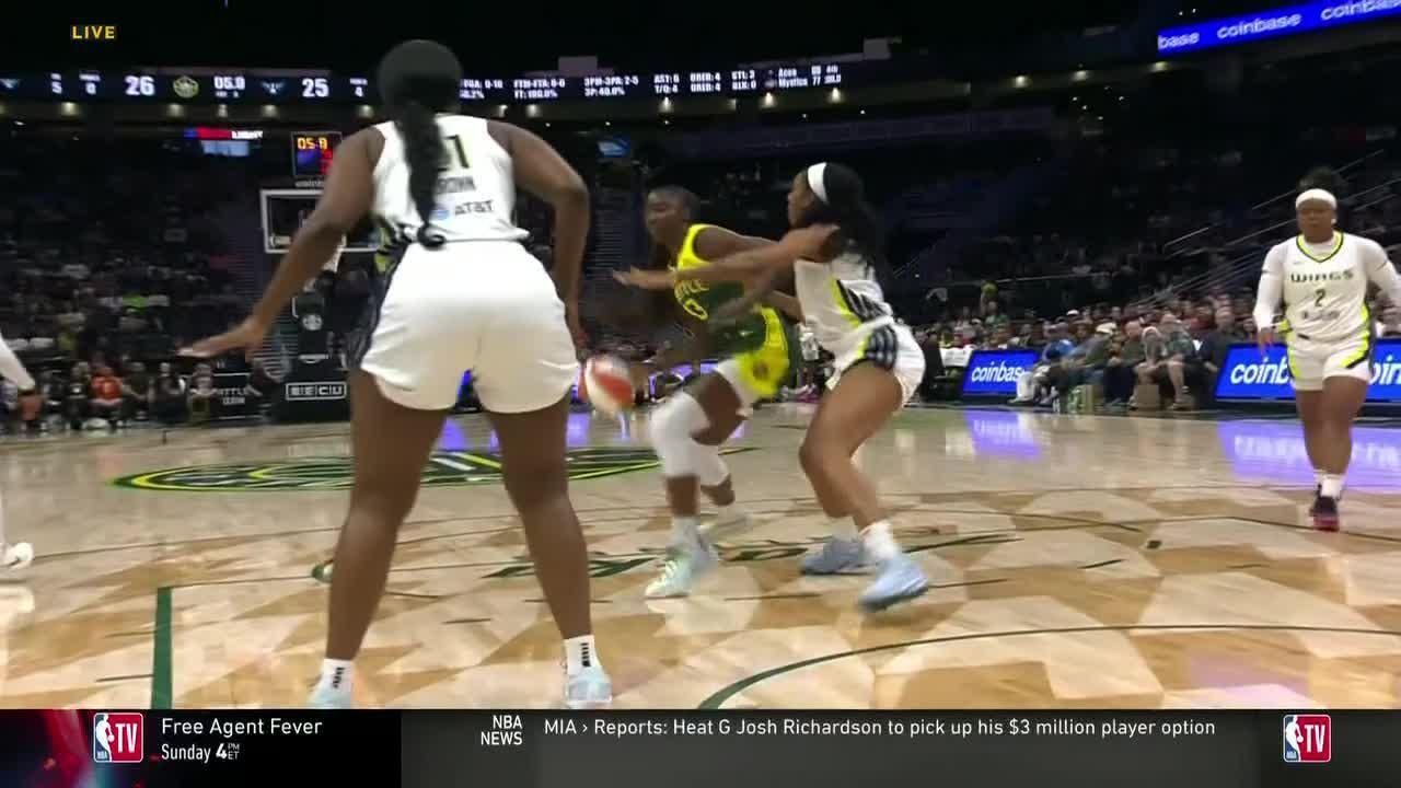 Ezi Magbegor banks in and-1 for the Storm - ESPN Video