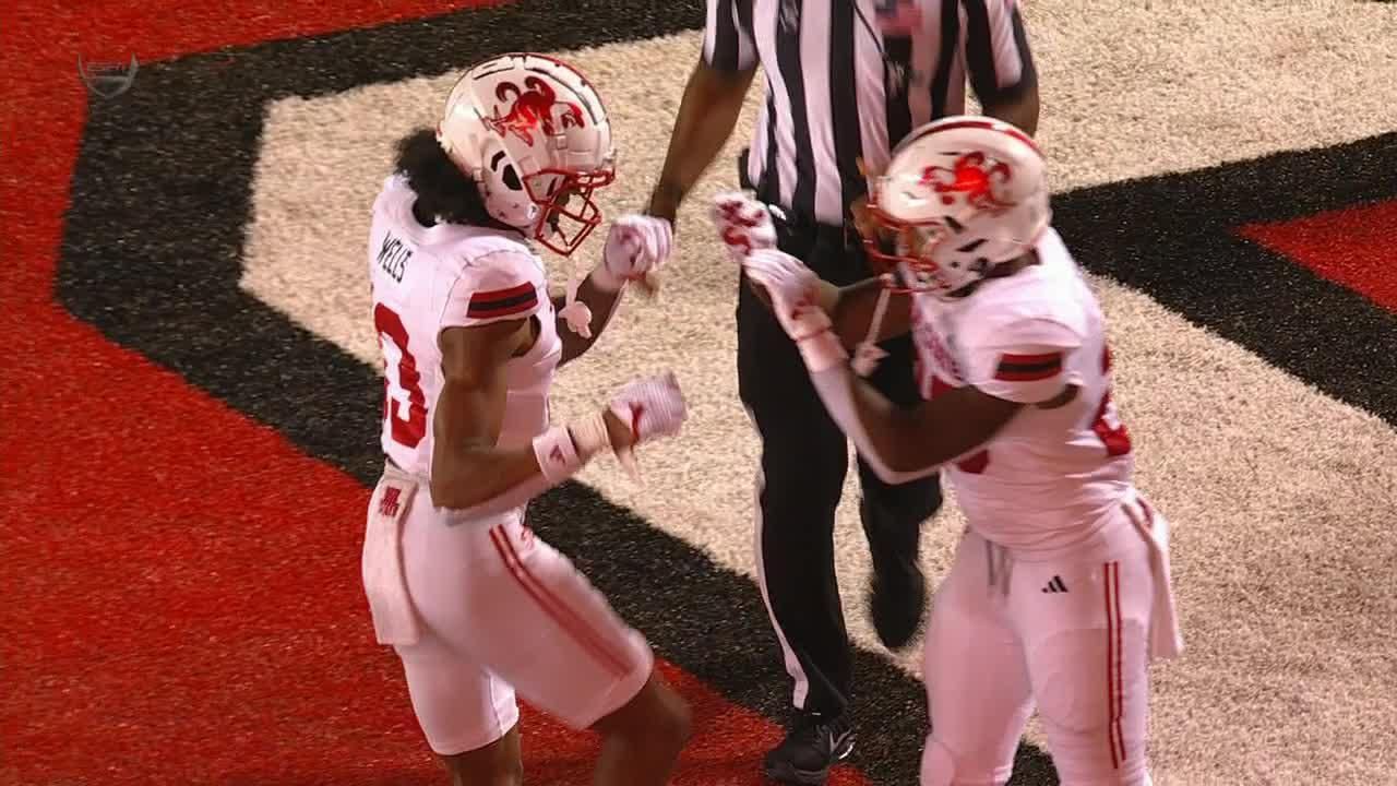 Tre Stewart tightropes the sideline for a Jax State TD - ESPN Video