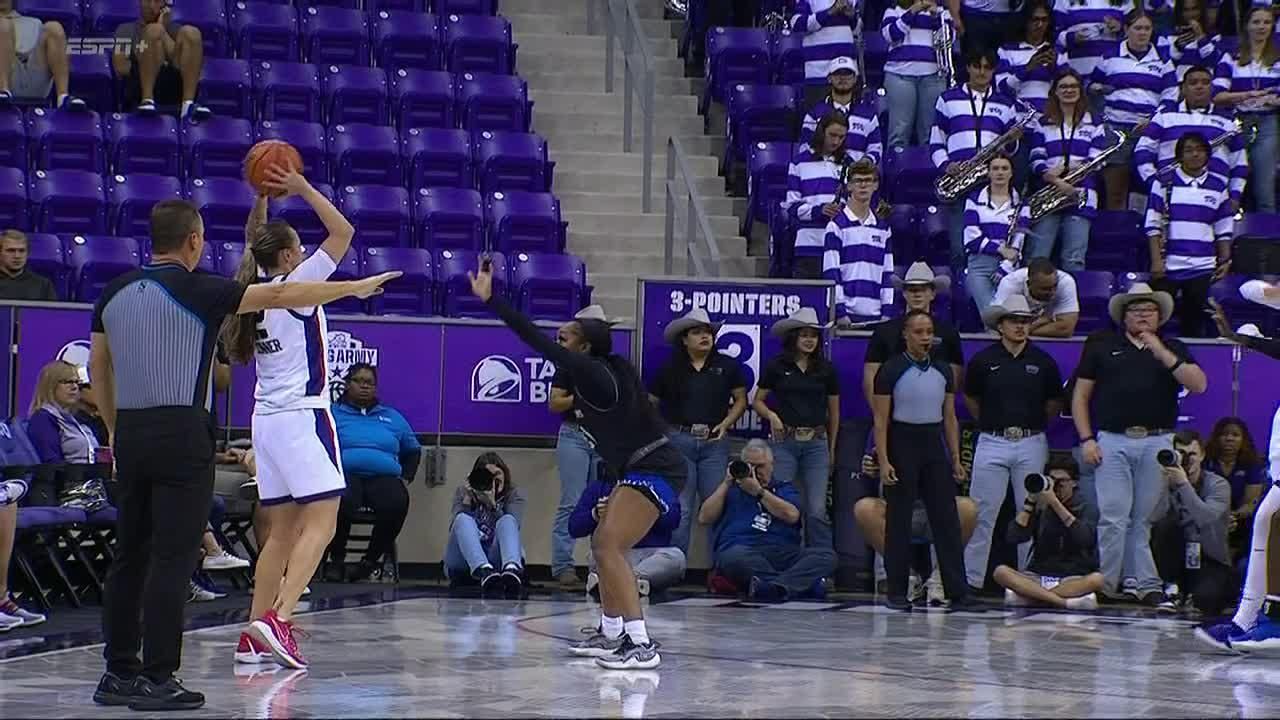 Aaliyah Roberson nails it from behind the arc - ESPN Video