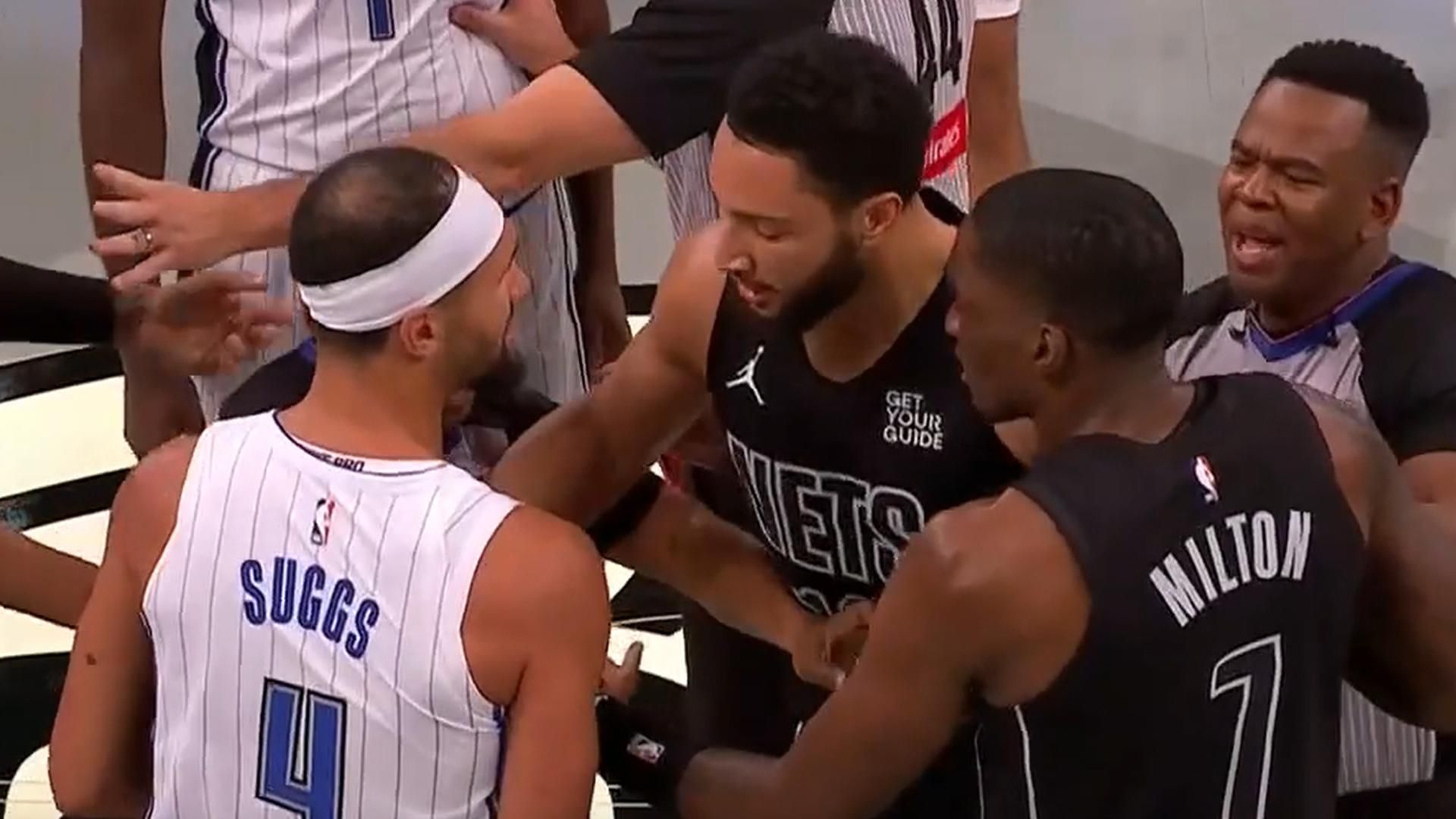 Suggs and Simmons T'd up as tempers flare in Magic-Nets - ESPN Video