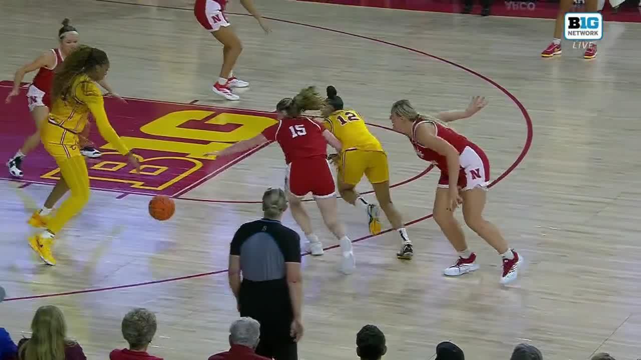 Avery Howell drills the trey - ESPN Video