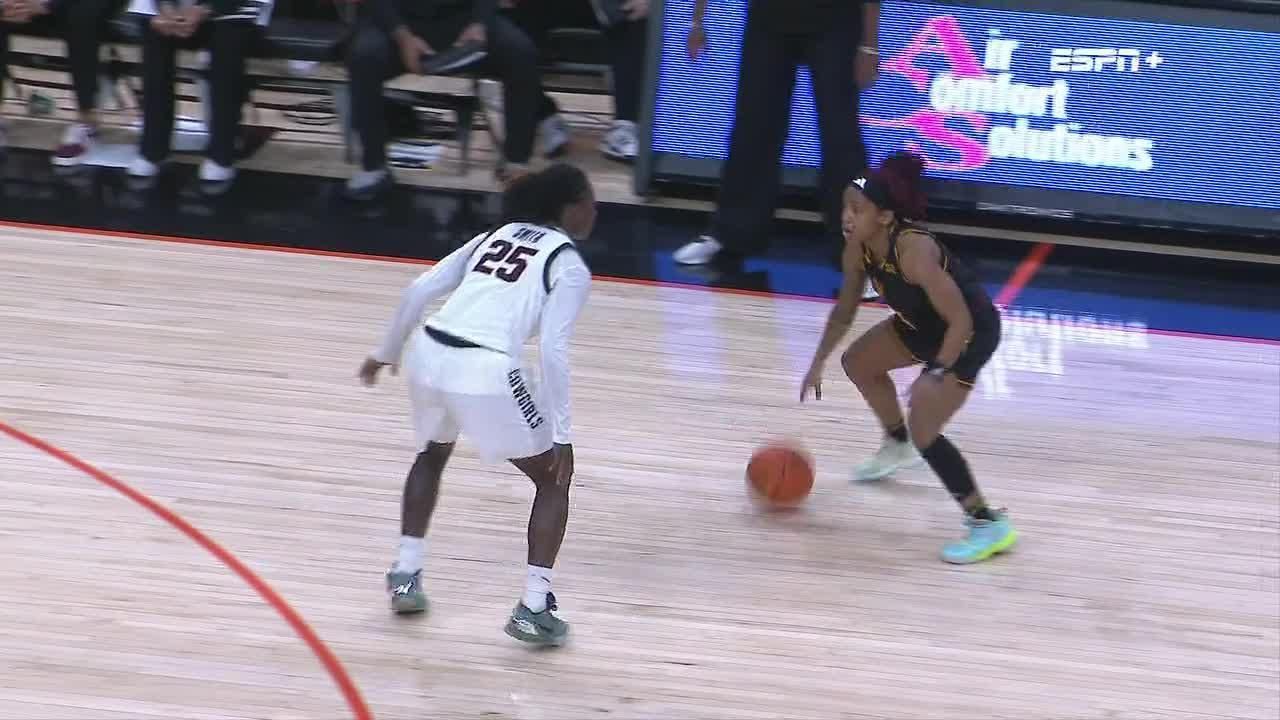 Tyi Skinner nails it from behind the arc - ESPN Video