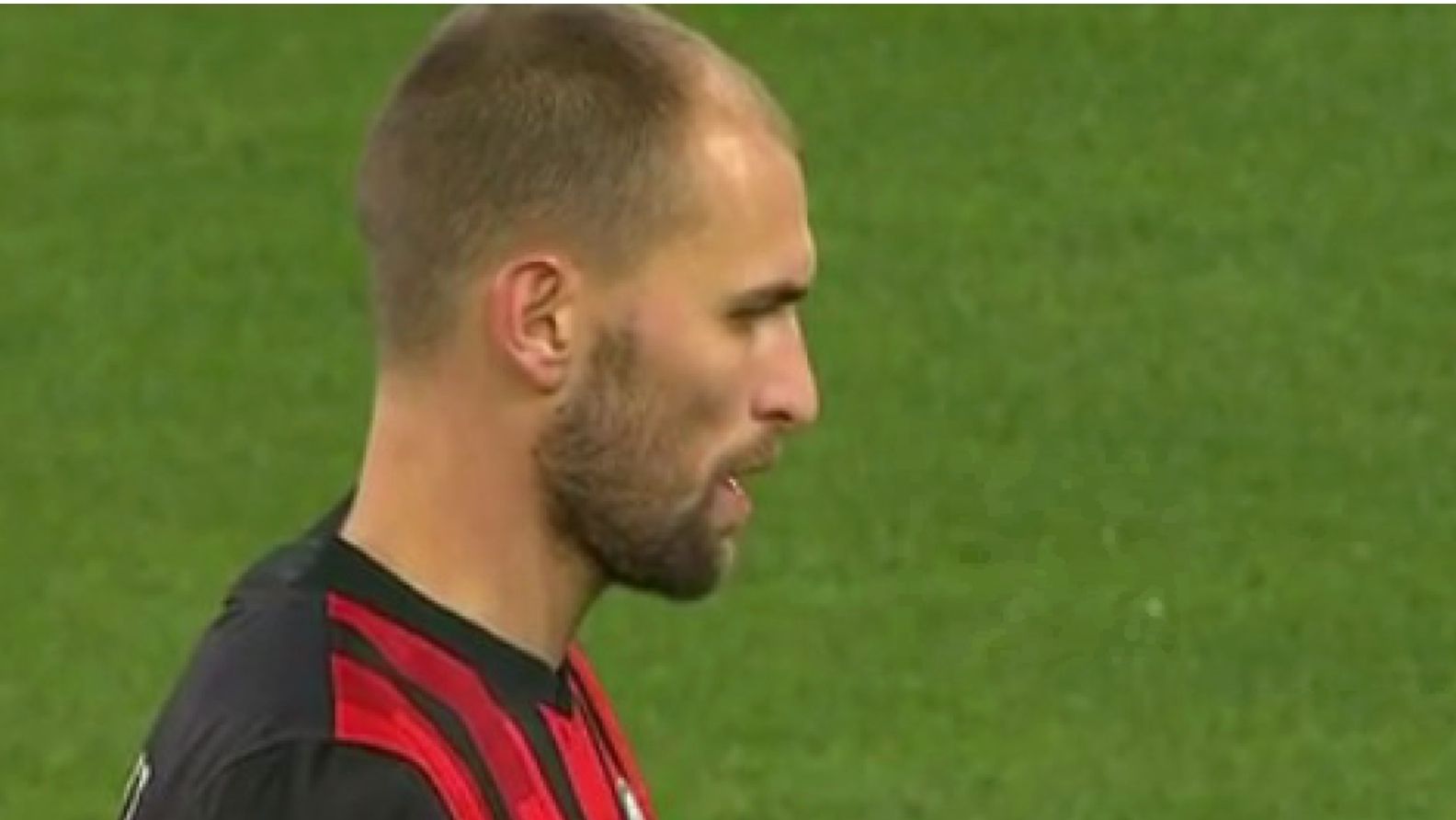 Bas Dost converts from the spot to give Frankfurt the lead - ESPN Video