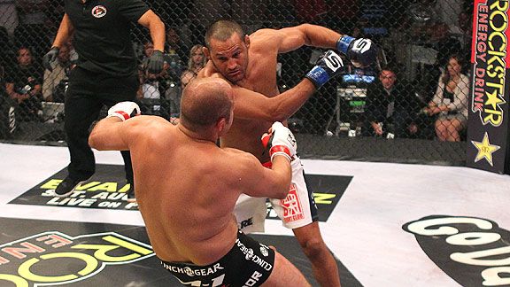 MMA - Dan Henderson, Strikeforce light heavyweight champion, hints at ...