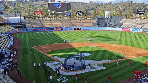 In with the new clubhouse, out with the nostalgia - ESPN - Los Angeles ...