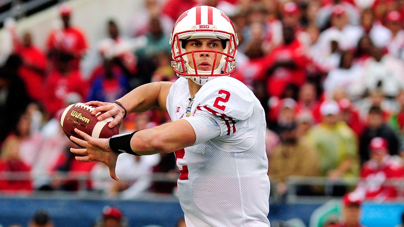 Wisconsin Badgers to use two quarterbacks vs. Illinois Fighting Illini ...