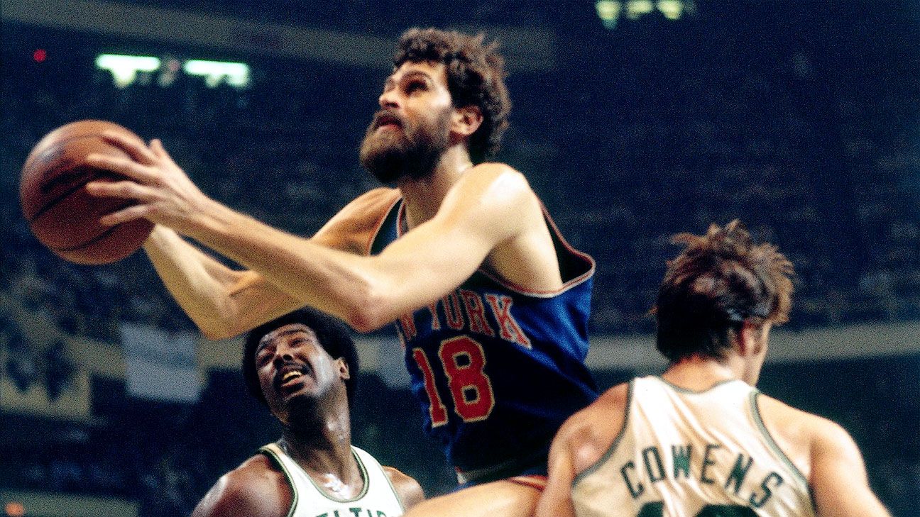 Phil Jackson: 1970s New York Knicks used to deflate ball - ESPN