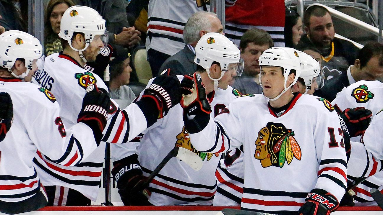 Chicago Blackhawks' Sheldon Brookbank putting team first - ESPN ...