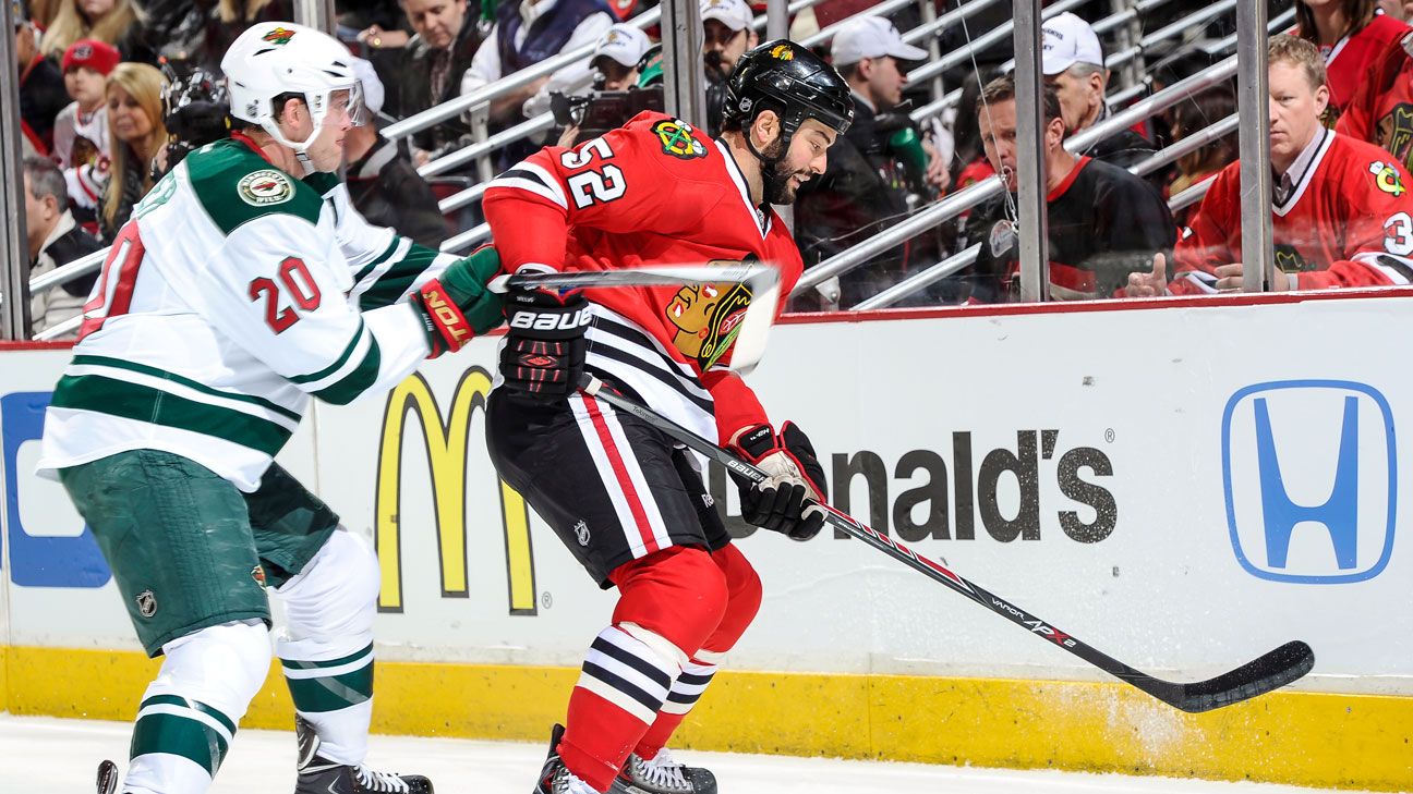 Hawks alter reliable fourth line in playoffs - ESPN - Chicago ...