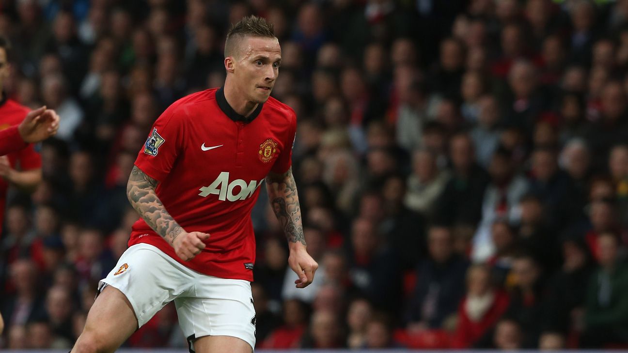 Ex-Manchester United left-back Alexander Buttner joins New England ...