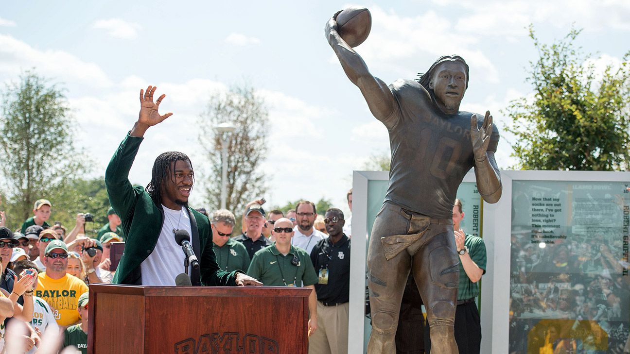 Baylor Bears unveil Robert Griffin III statue at new McLane Stadium - ESPN