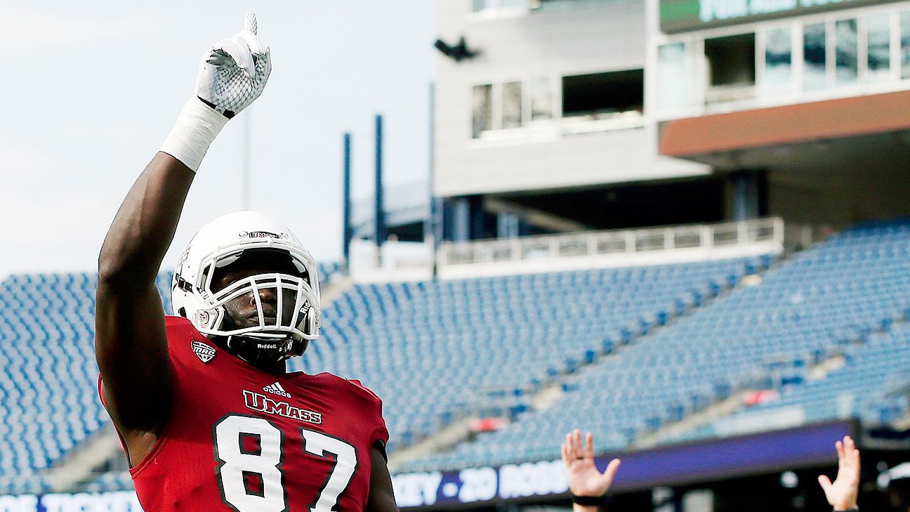 Massachusetts Minutemen three-and-out: Sifrin a catch - ESPN - Boston ...