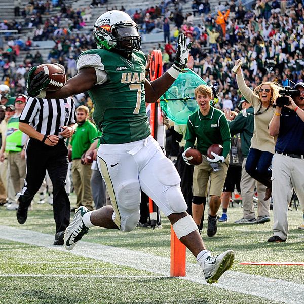 Former UAB RB Jordan Howard commits to Indiana - ESPN