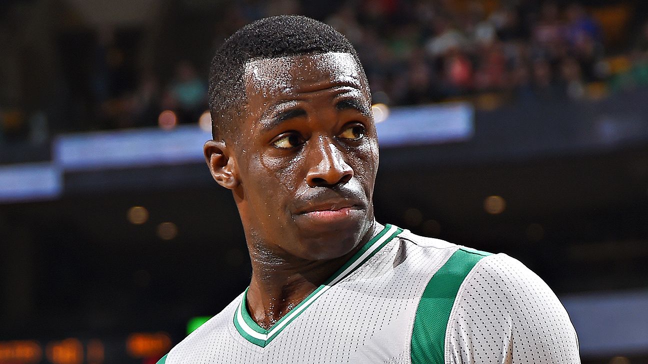 Celtics' Brandon Bass frustrated by dwindling floor time - ESPN