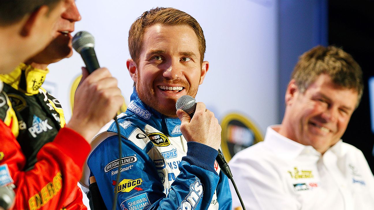 NASCAR - Michael Waltrip Racing 2015 team preview - Sprint Cup Series ...