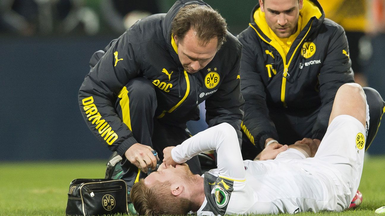 Marco Reus injury for Borussia Dortmund only a bruised knee - report - ESPN