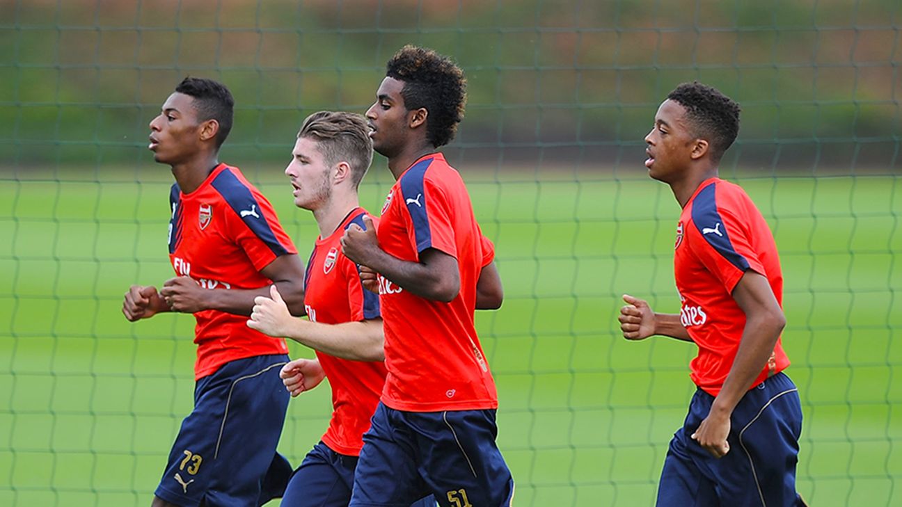 Arsenal send Dan Crowley on loan to Dutch club Go Ahead Eagles - ESPN