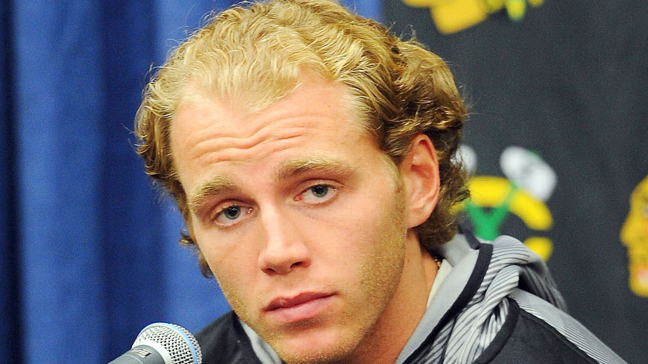 Woman who accused Patrick Kane of rape no longer cooperating with ...