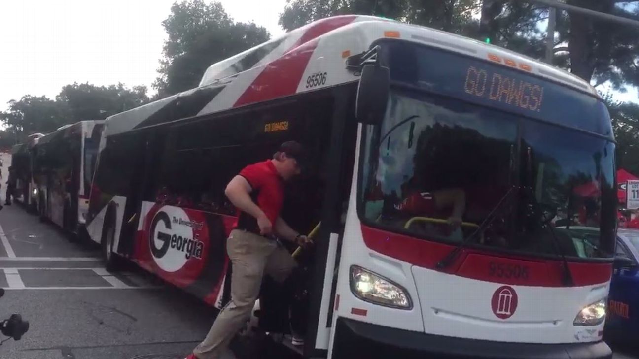 Georgia Bulldogs test bus' limits getting hyped for South Carolina ...