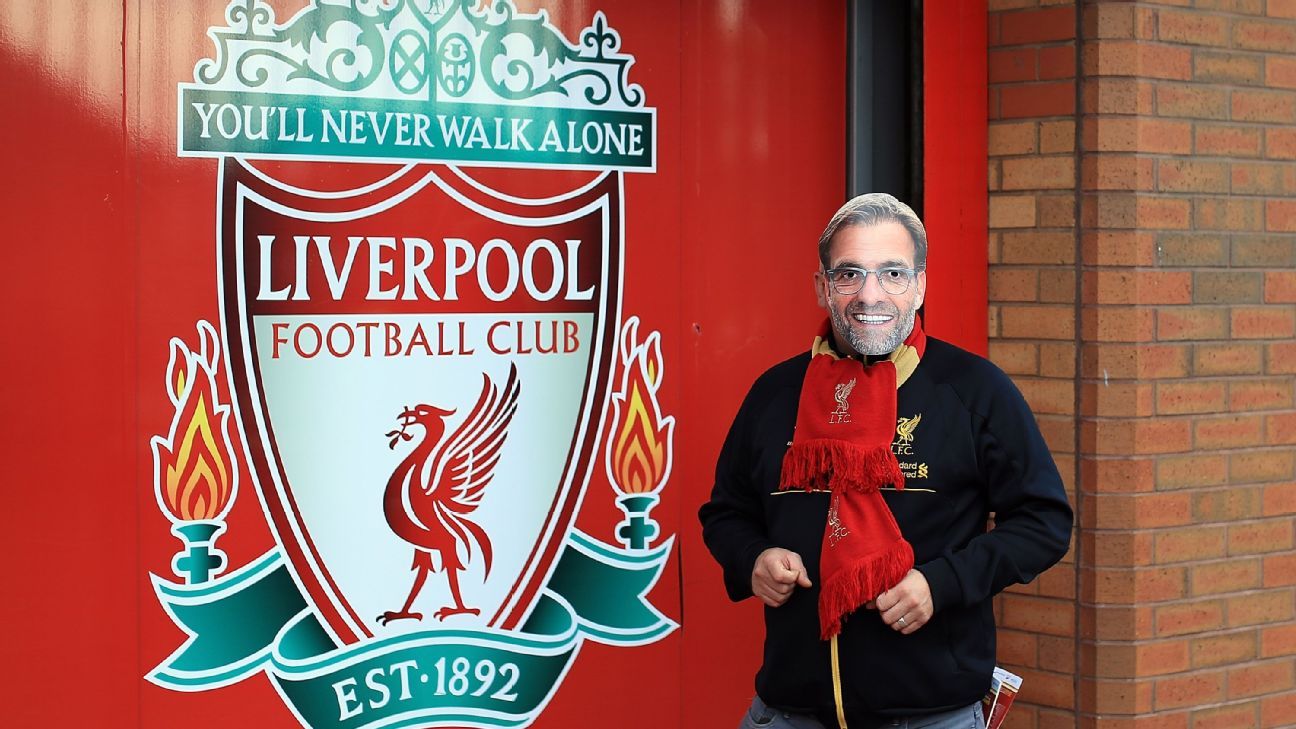 Liverpool give young fan special gift after he sings outside Anfield - ESPN