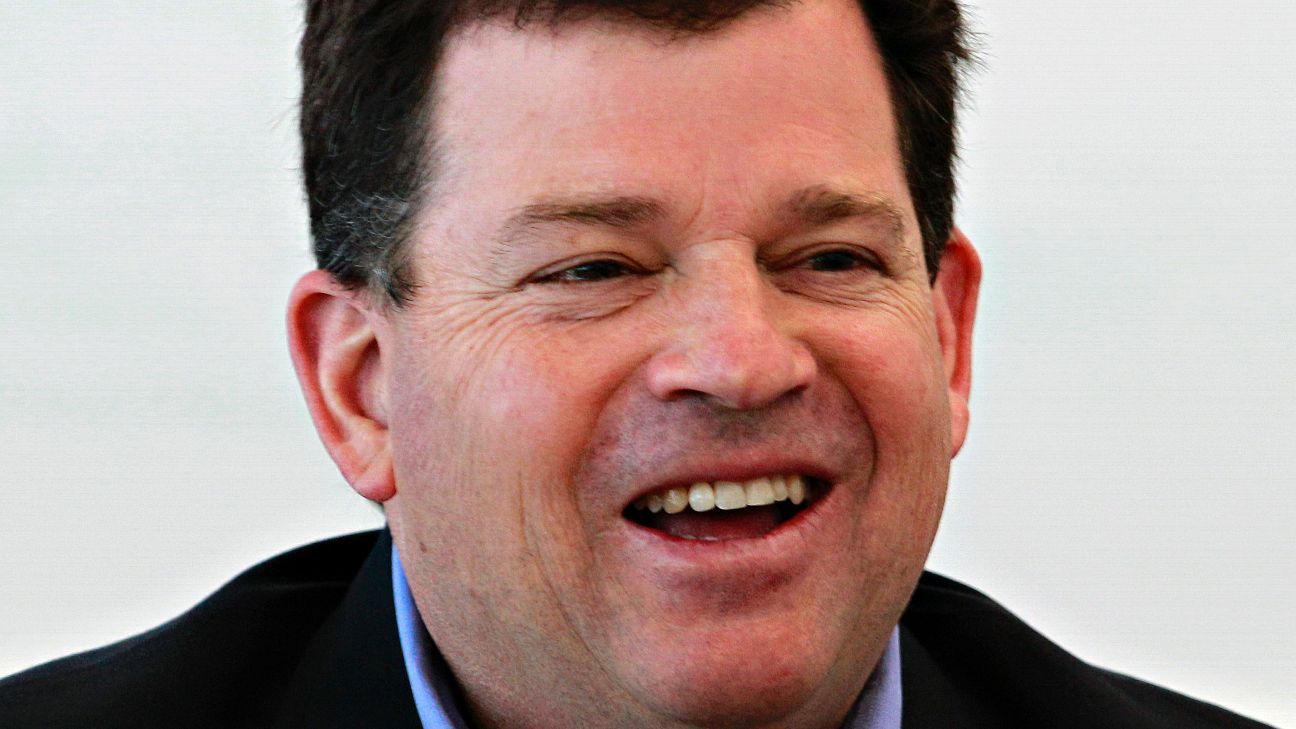 Texas A&M to hire University of Washington athletic director Scott ...