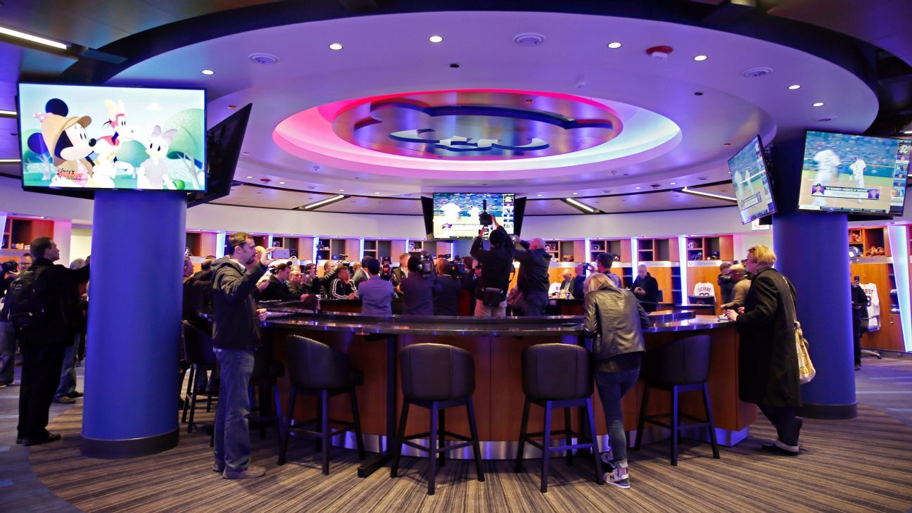 Photos: New Cubs Clubhouse - ESPN
