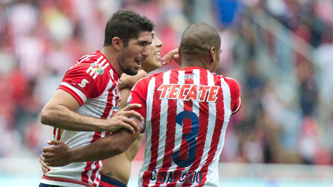 Chivas earn late Clasico Tapatio win vs neighboring Atlas - ESPN