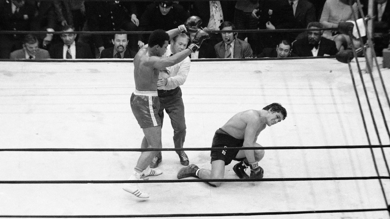 Street near Madison Square Garden becomes Muhammad Ali Way - ESPN