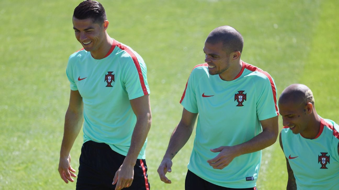 Pepe back in training with Portugal squad ahead of Euro 2016 final - ESPN