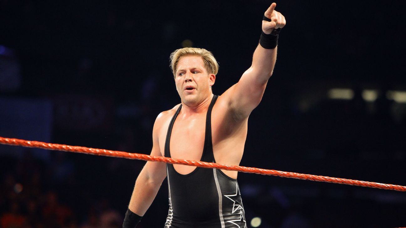 Former WWE Superstar Jack Swagger signs with Bellator MMA as a ...