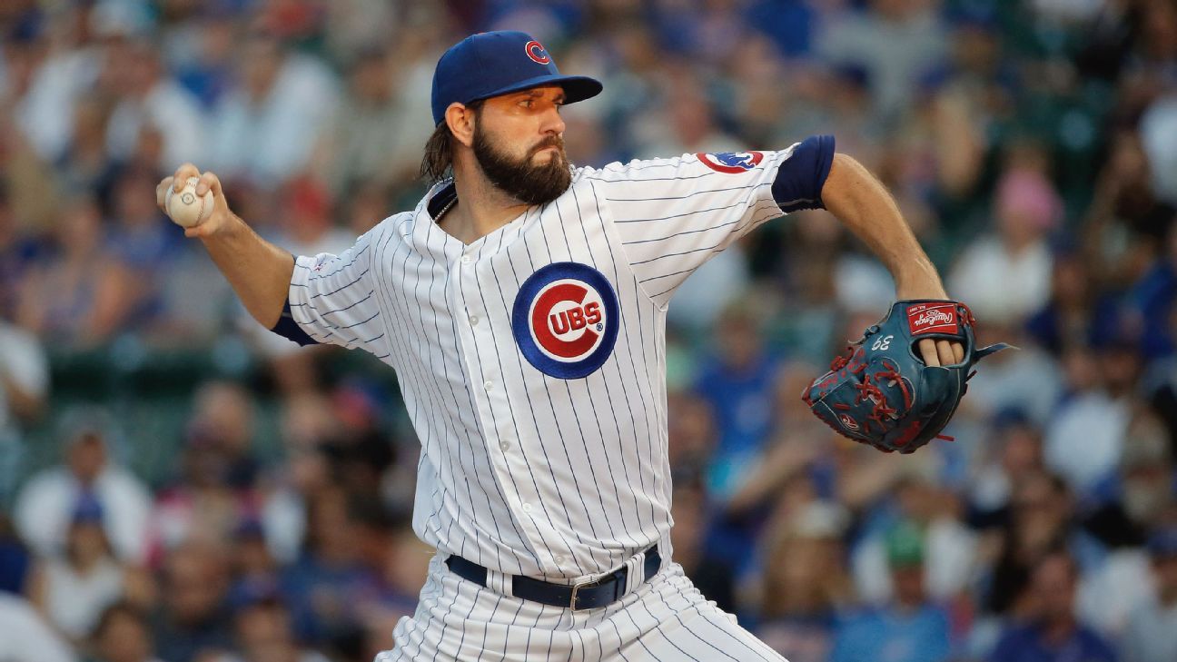 Chicago Cubs get team effort in doubleheader sweep of Brewers - ESPN ...