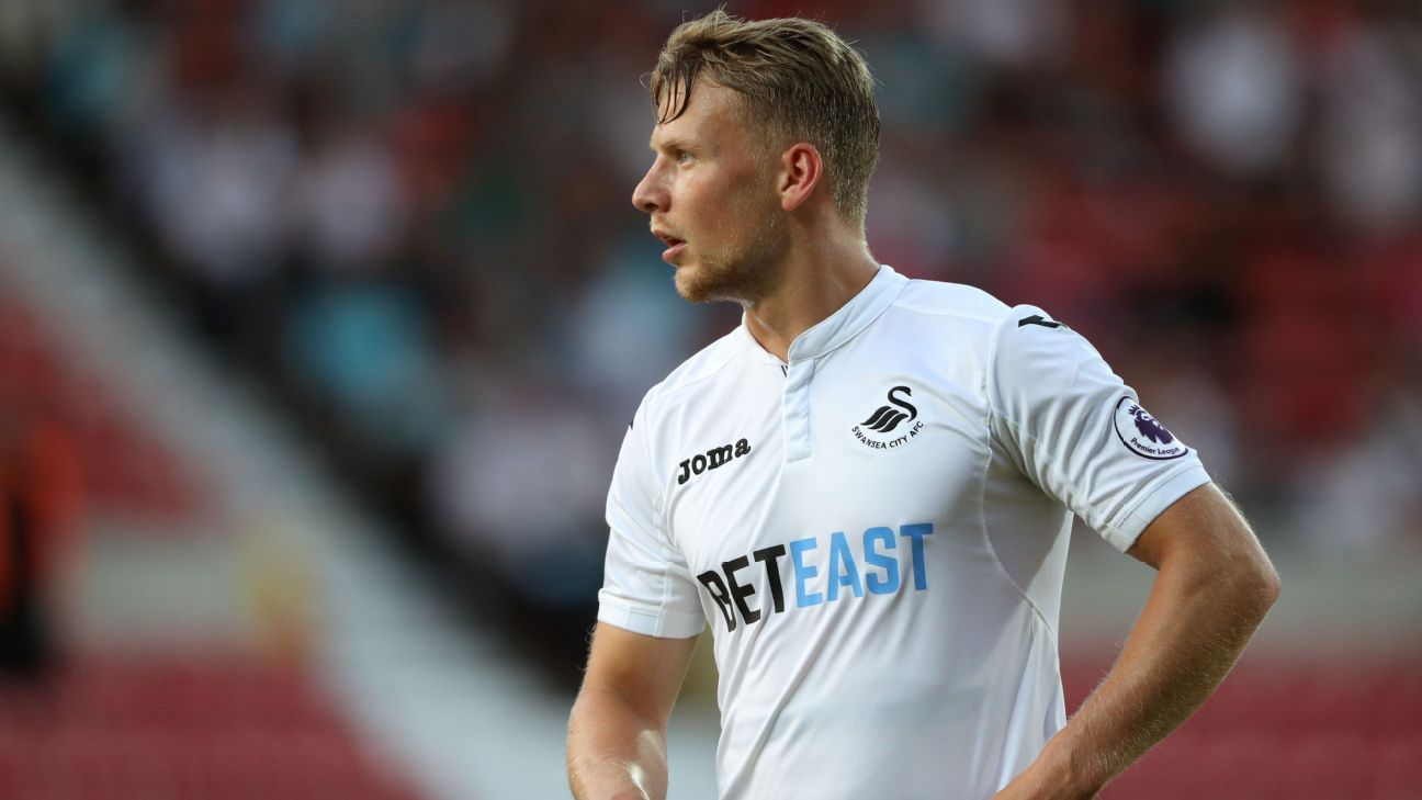 Hull City sign defender Stephen Kingsley from Swansea - ESPN