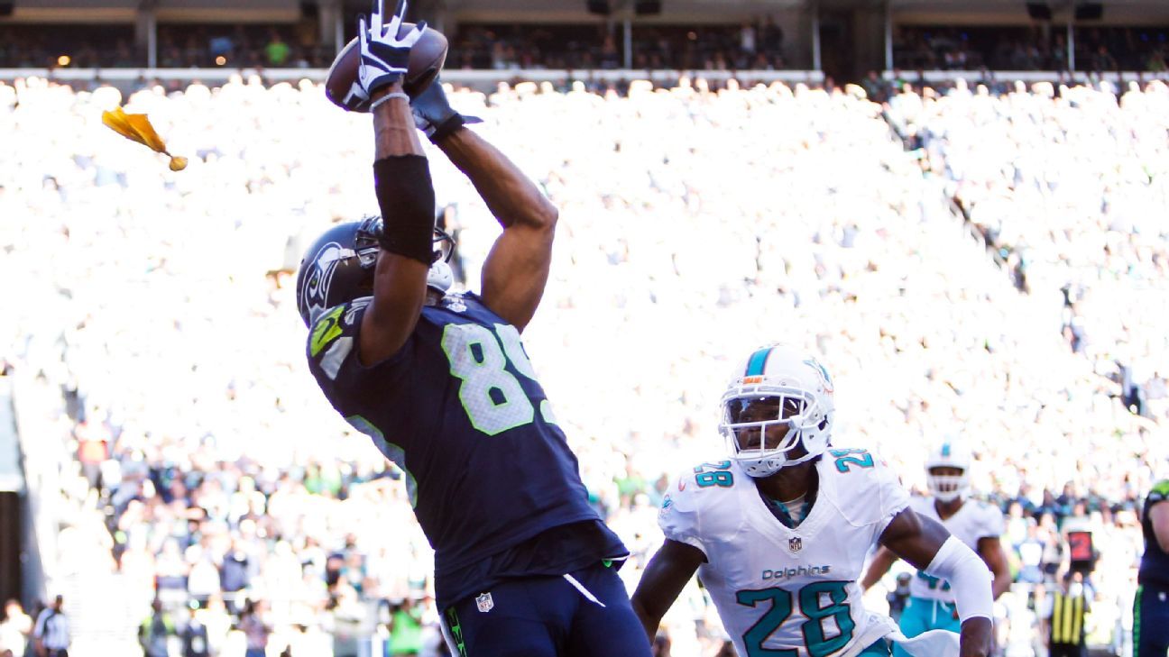 Russell Wilson called audible on game-winning touchdown - ESPN ...