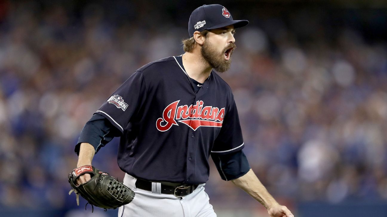 Cardenales firman al relevista Andrew Miller