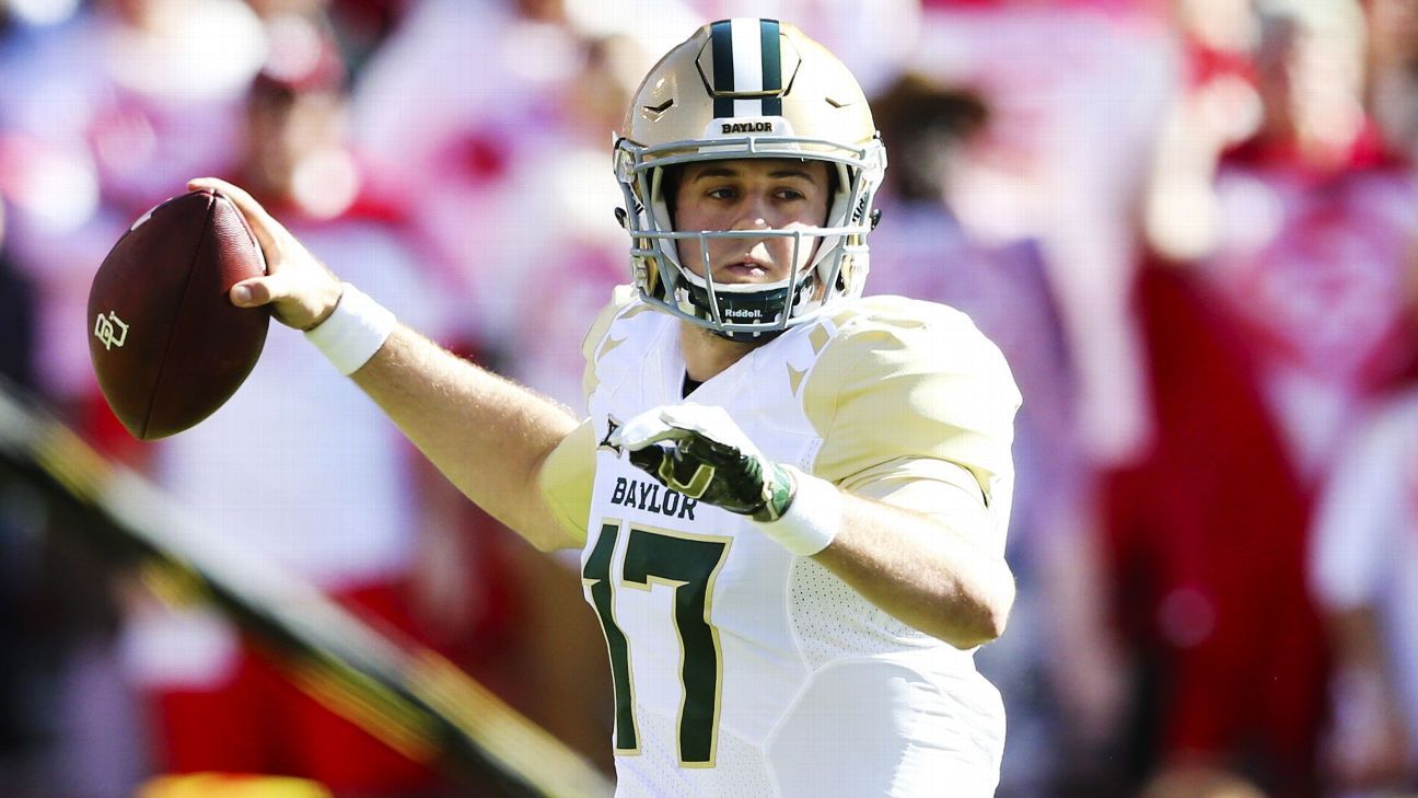 Baylor Bears QB Seth Russell carted off after suffering dislocated ...
