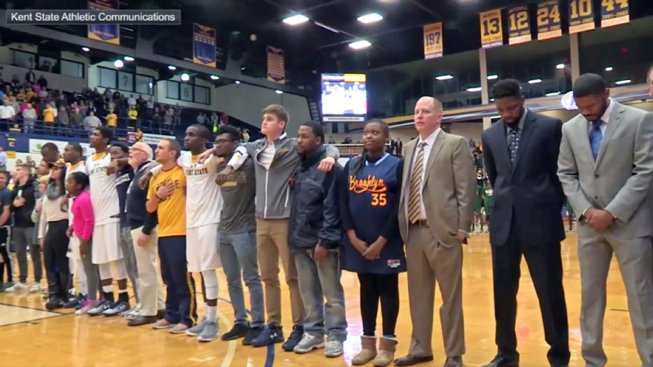Kent State brings fans onto court for anthem in show of racial unity - ESPN