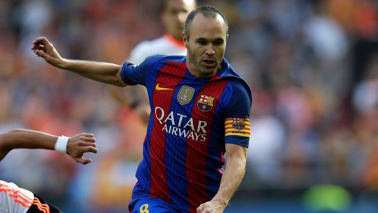 Ex-Barcelona star Iniesta extends Vissel Kobe contract by two years - ESPN