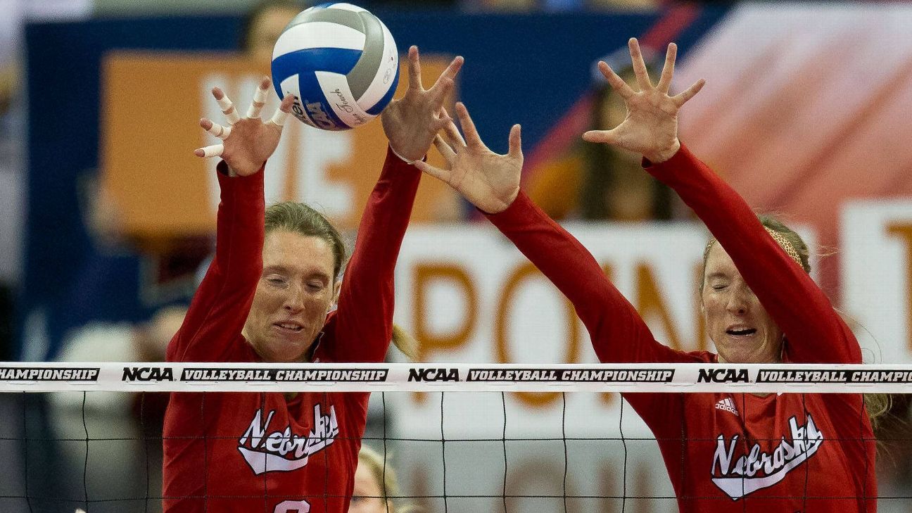 NCAA volleyball -- In final season, Kadie Rolfzen and Amber Rolfzen ...