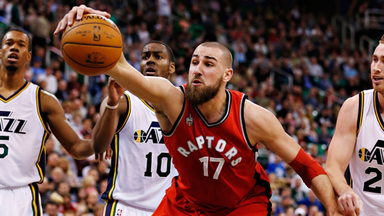 Raptors' Jonas Valanciunas plays 21 minutes in return from broken hand ...
