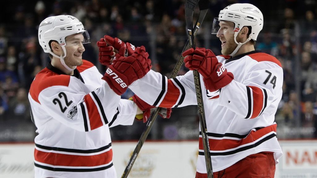 Hurricanes give D-man Jaccob Slavin 7-year, $37 million extension - ESPN