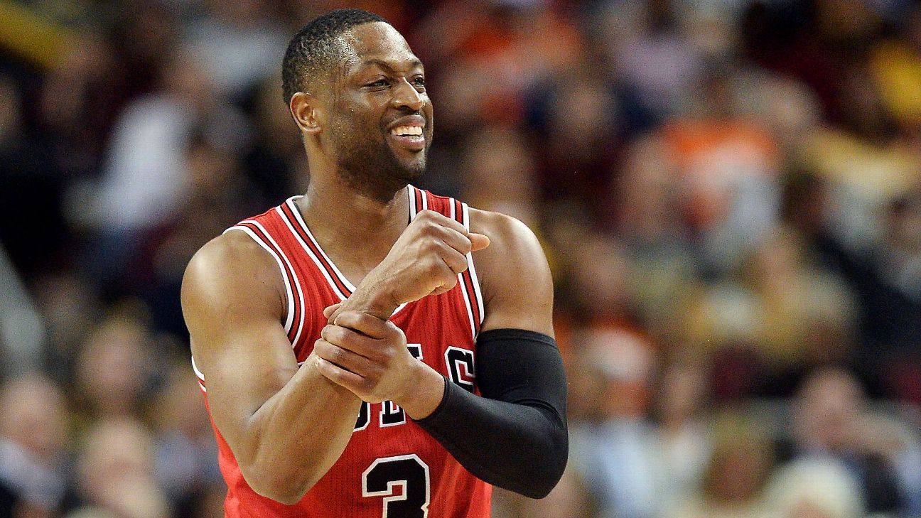Chicago Bulls' Dwyane Wade making progress in return from elbow ...