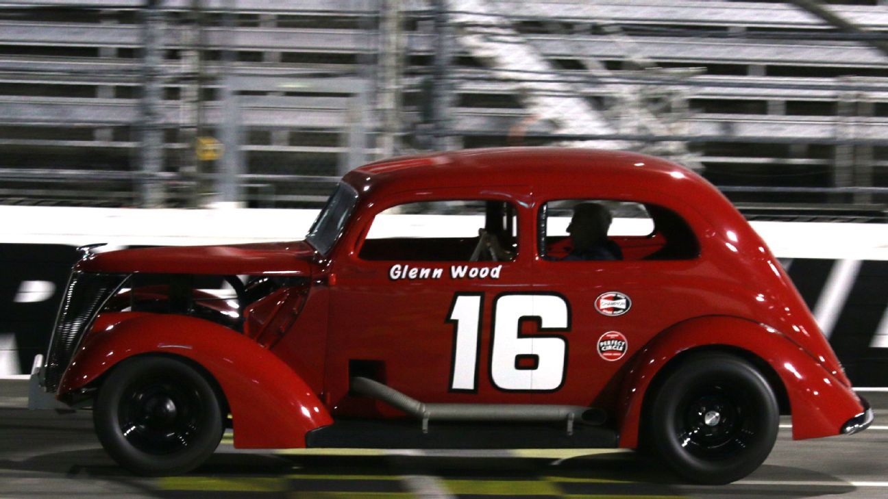 Going back to the future at Martinsville is the tonic NASCAR needs - ESPN