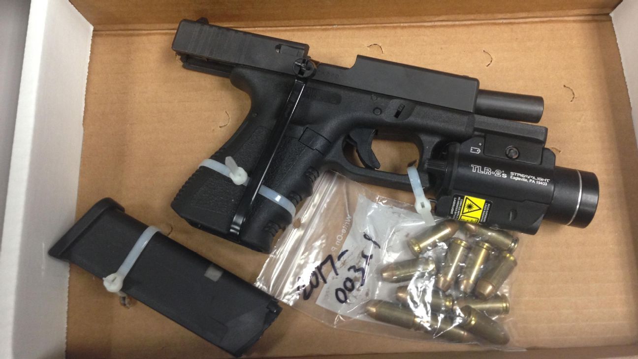 Former Tampa Bay Buccaneers WR Louis Murphy arrested for carrying ...