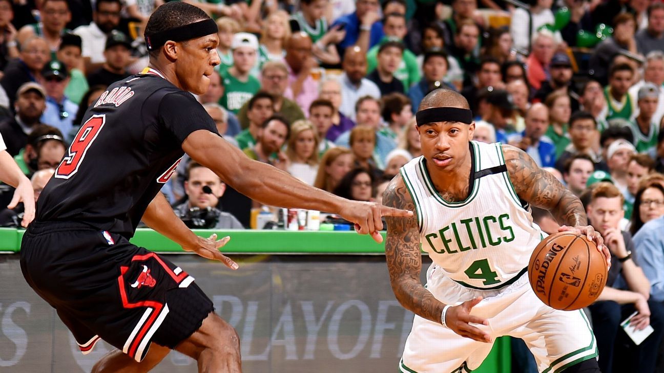 Little guy Isaiah Thomas shows big heart in Celtics' playoff opener ...